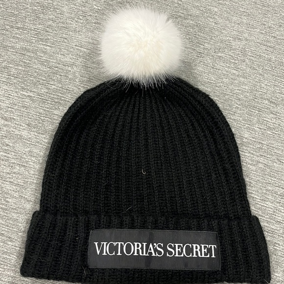 Victoria's Secret | Accessories | Used Black Victorias Secret Winter ...